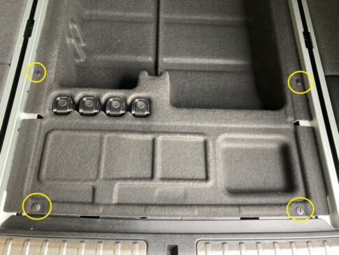 【BMW・X3(F25)のバッテリー交換まとめ！】費用やおすすめ、交換方法やリセット手順を解説